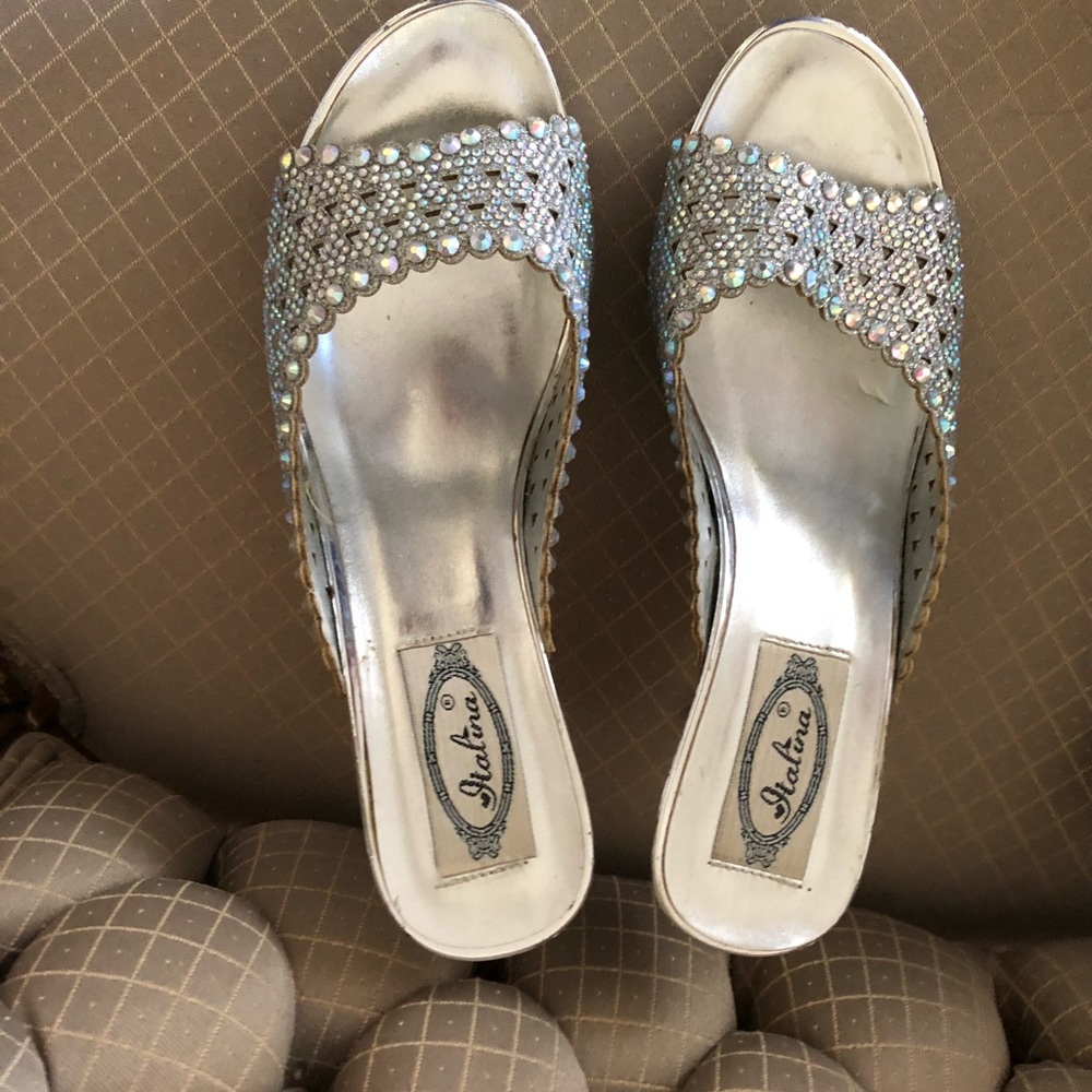 Sandals With Crystal 6 1/2 - Gem